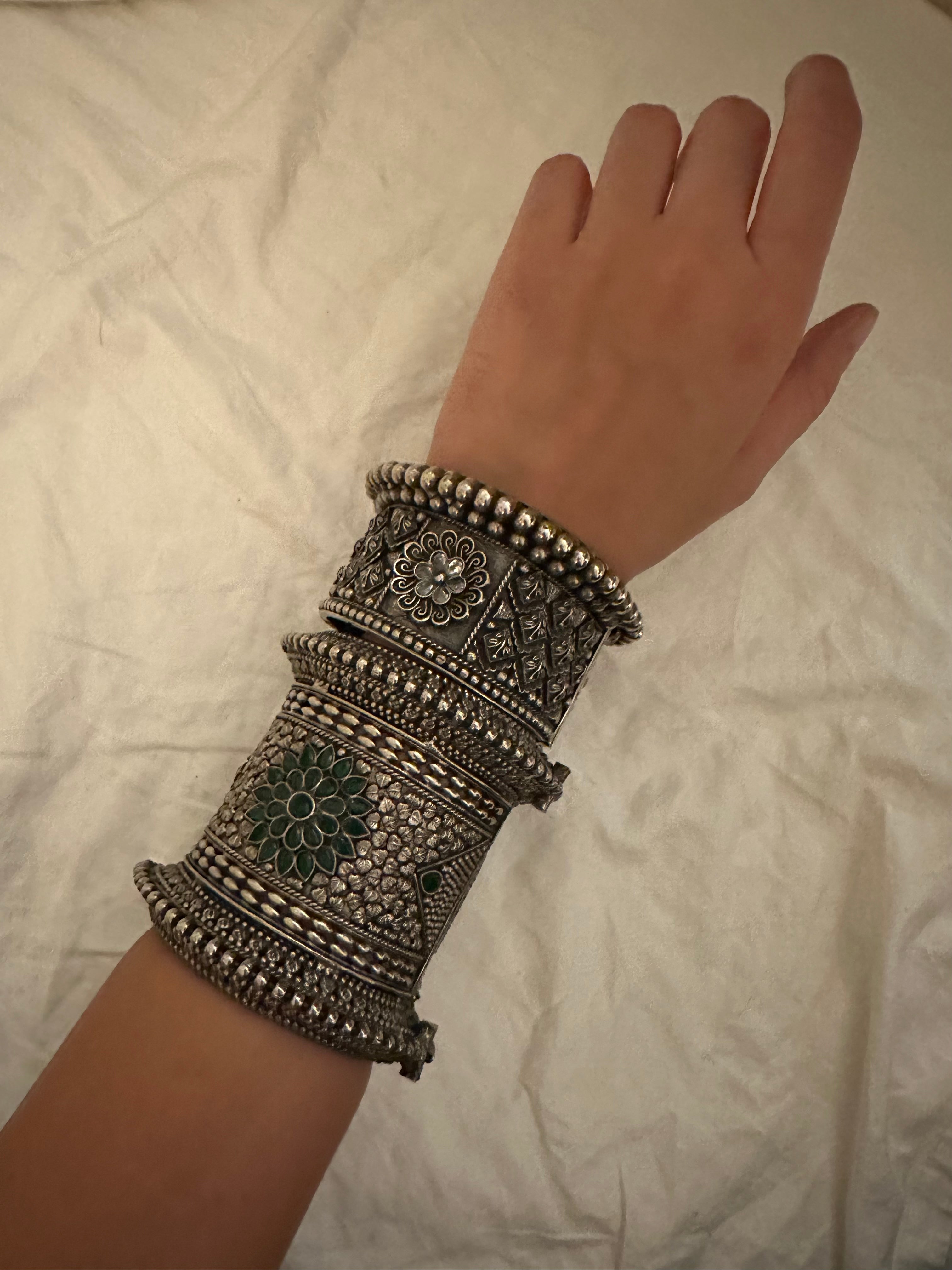 Thanpa Flower Bracelet – Dhora India